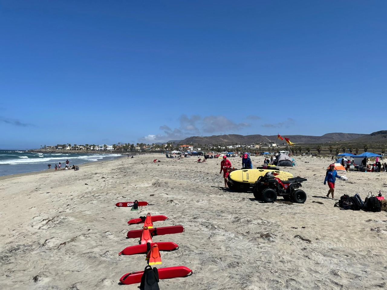 Three people who were drowning in rescued by Ensenada FD lifeguards ...