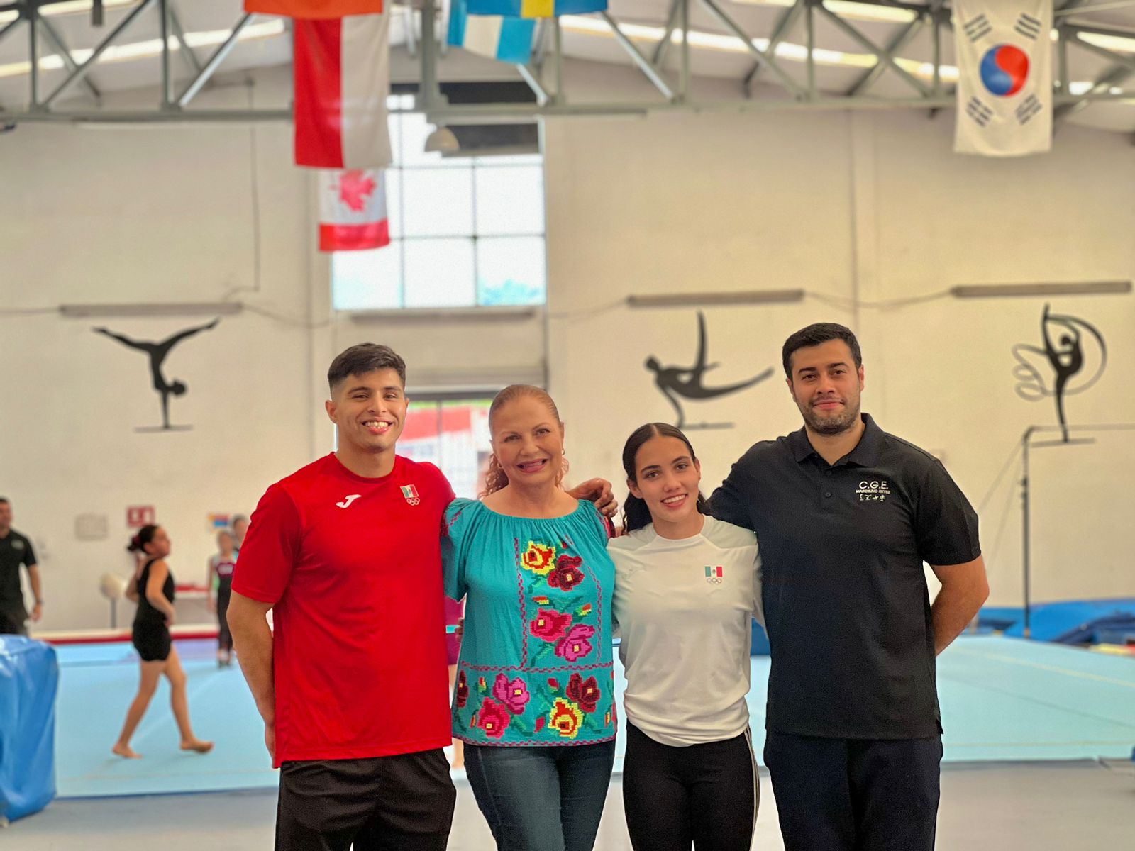 Apoya Rocío López Gorosave a gimnastas bajacalifornianas - The Baja Post